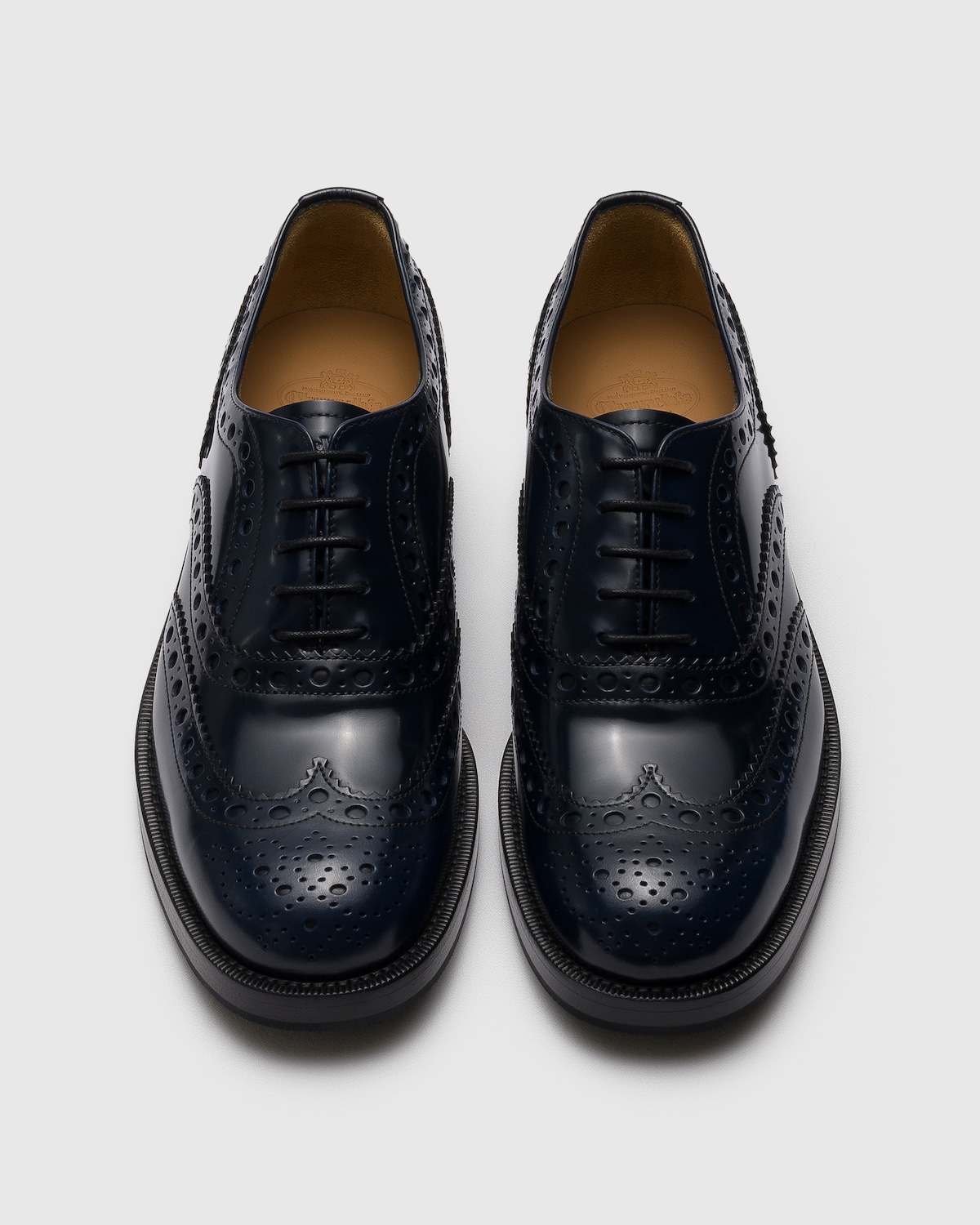 Oxford Brogue in Pelle Lucida Fumé Blu | Church's
