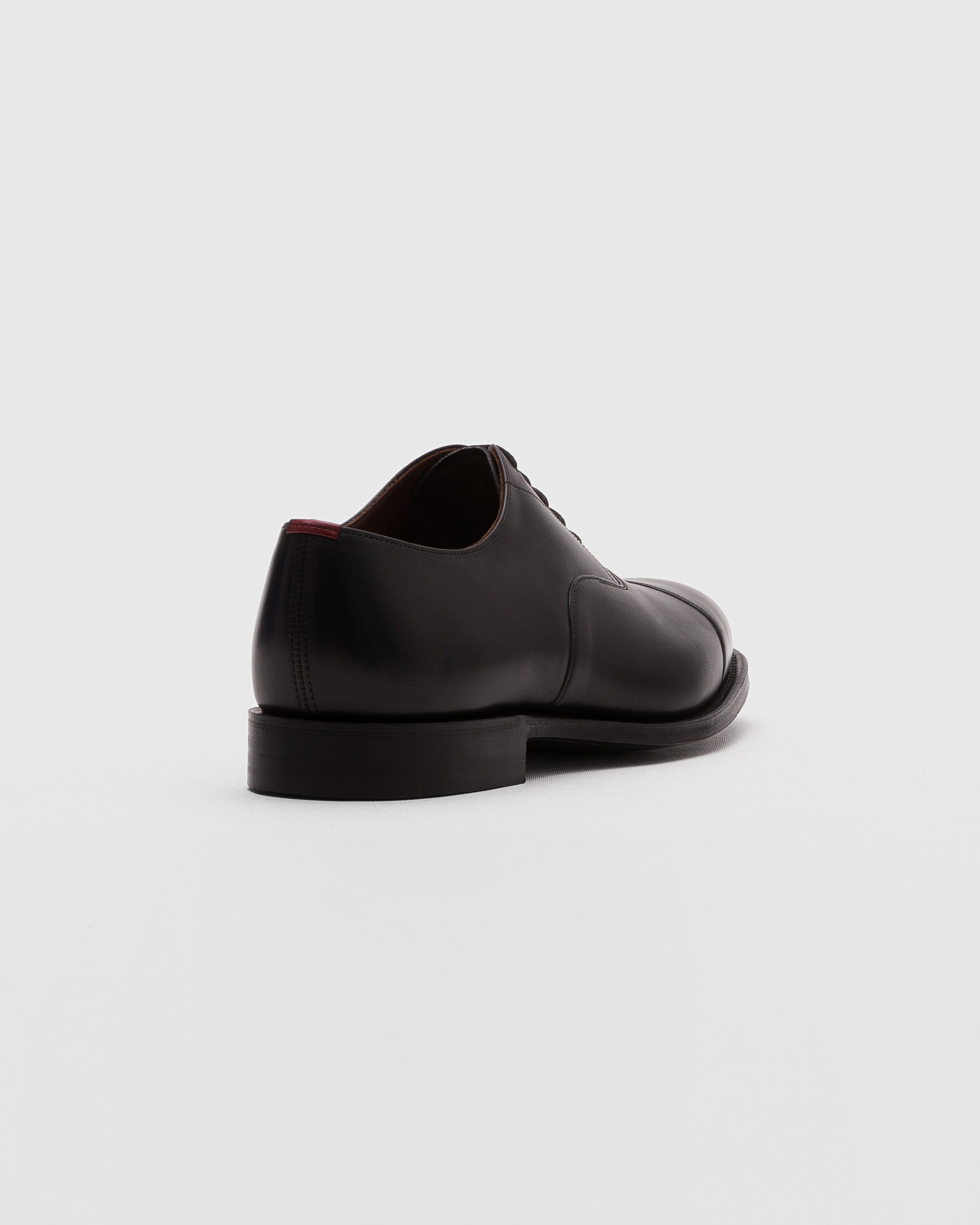 Men's Limited Edition Calf Leather Oxford ideal for Business Men's Limited Edition Calf Leather Oxford ideal for Business